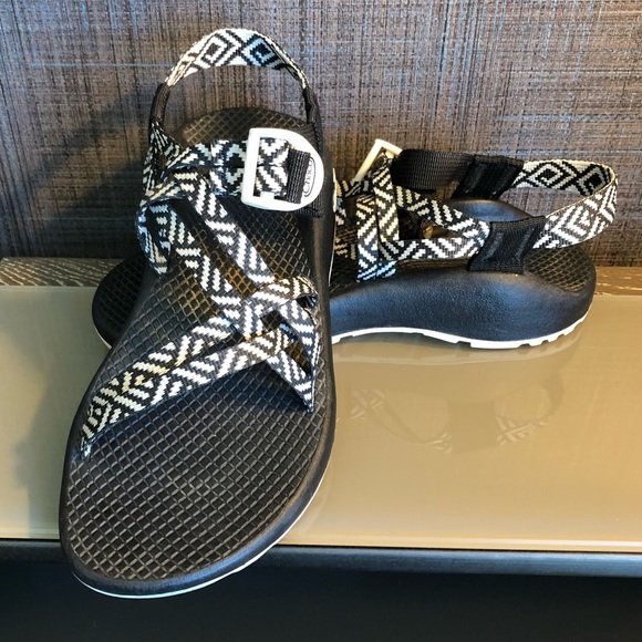 Chaco | Shoes | Womens Chacos Dark Grey And White Geometric Pattern In ...